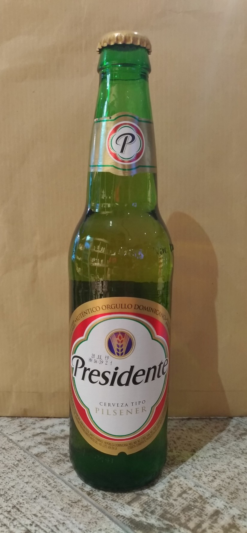 Cerveza Presidente x 330 ml - El Monumental