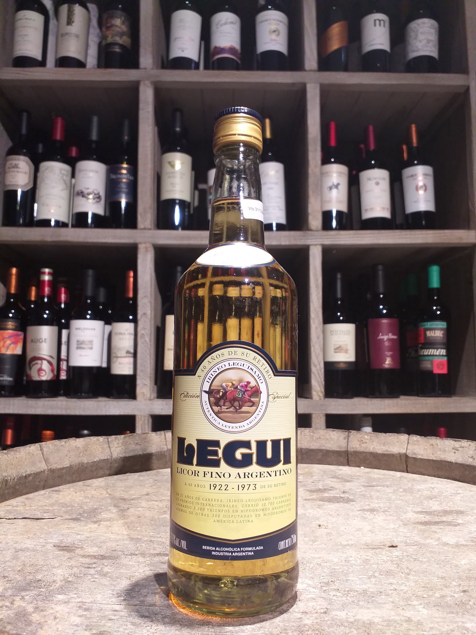 Licor fino Legui - El Monumental